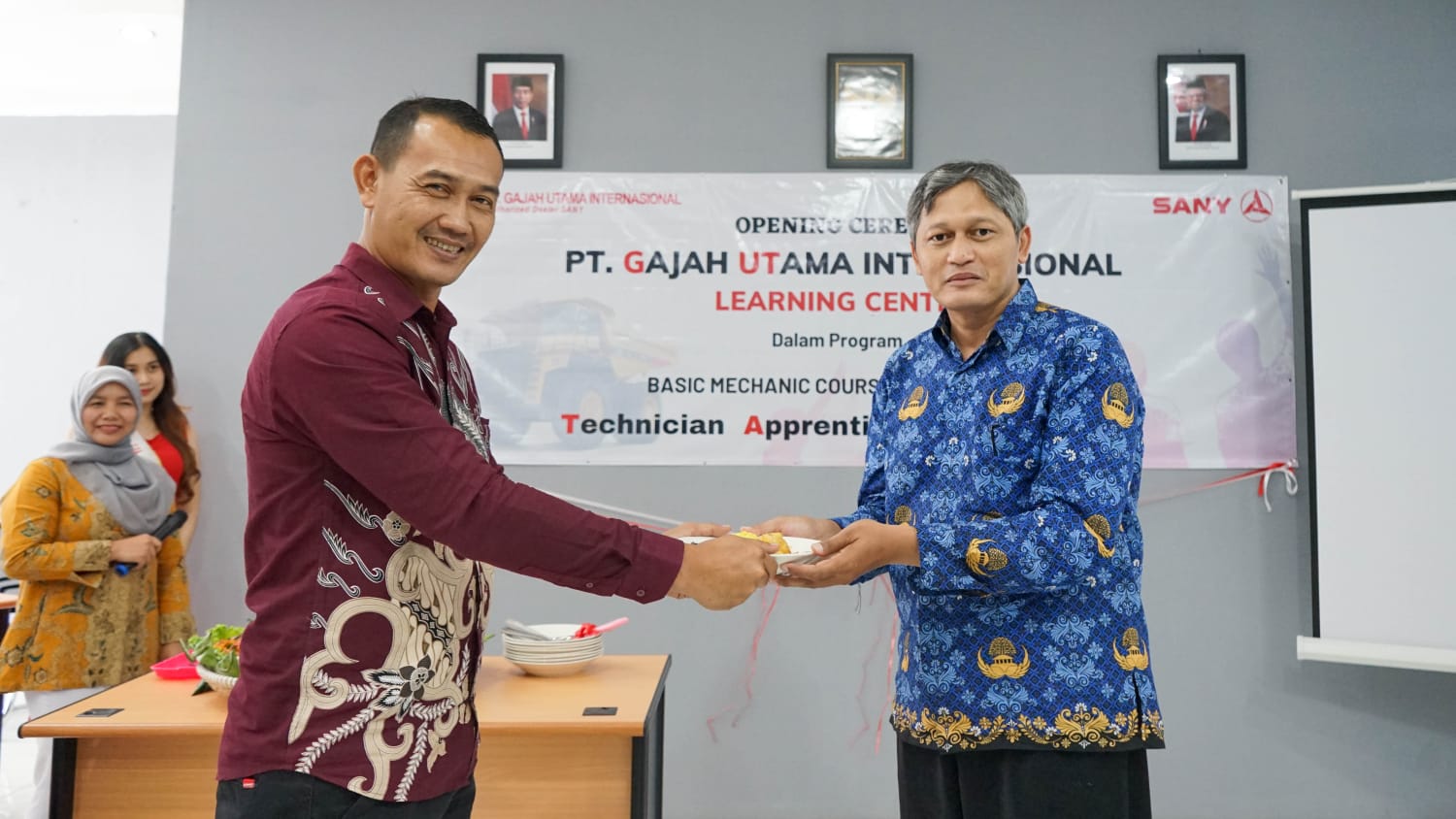 SMKN 5 BANJARMASIN MENGHADIRI ACARA OPENING CEREMONY PT.GUT LEARNING CENTER | SMKN 5 Banjarmasin